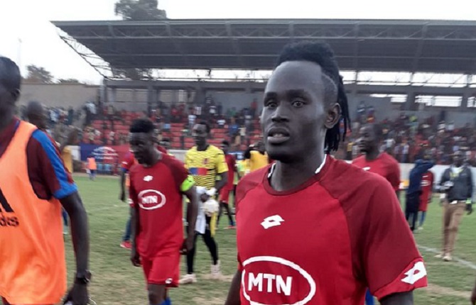 Bamboutos de Mbouda prend la tête du championnat camerounais ...