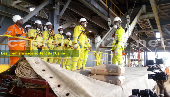 Cameroun : Cimencam ouvre officiellement son usine de Nomayos et ...